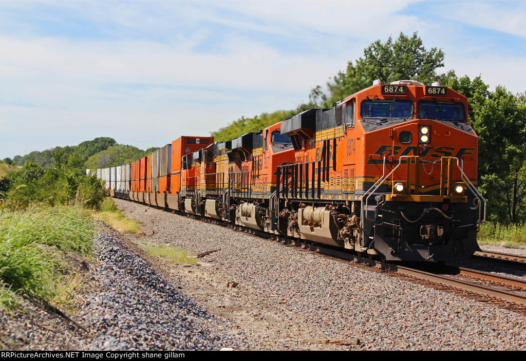 BNSF 6874 Leads a EB stack train!